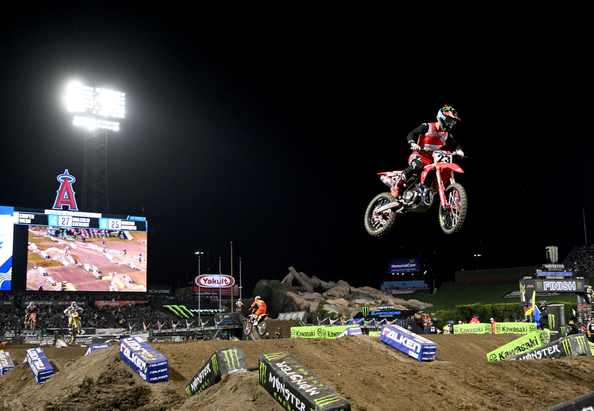 Game Day: Lots of late drama for Chargers, Rams, NFL – Kat Mango